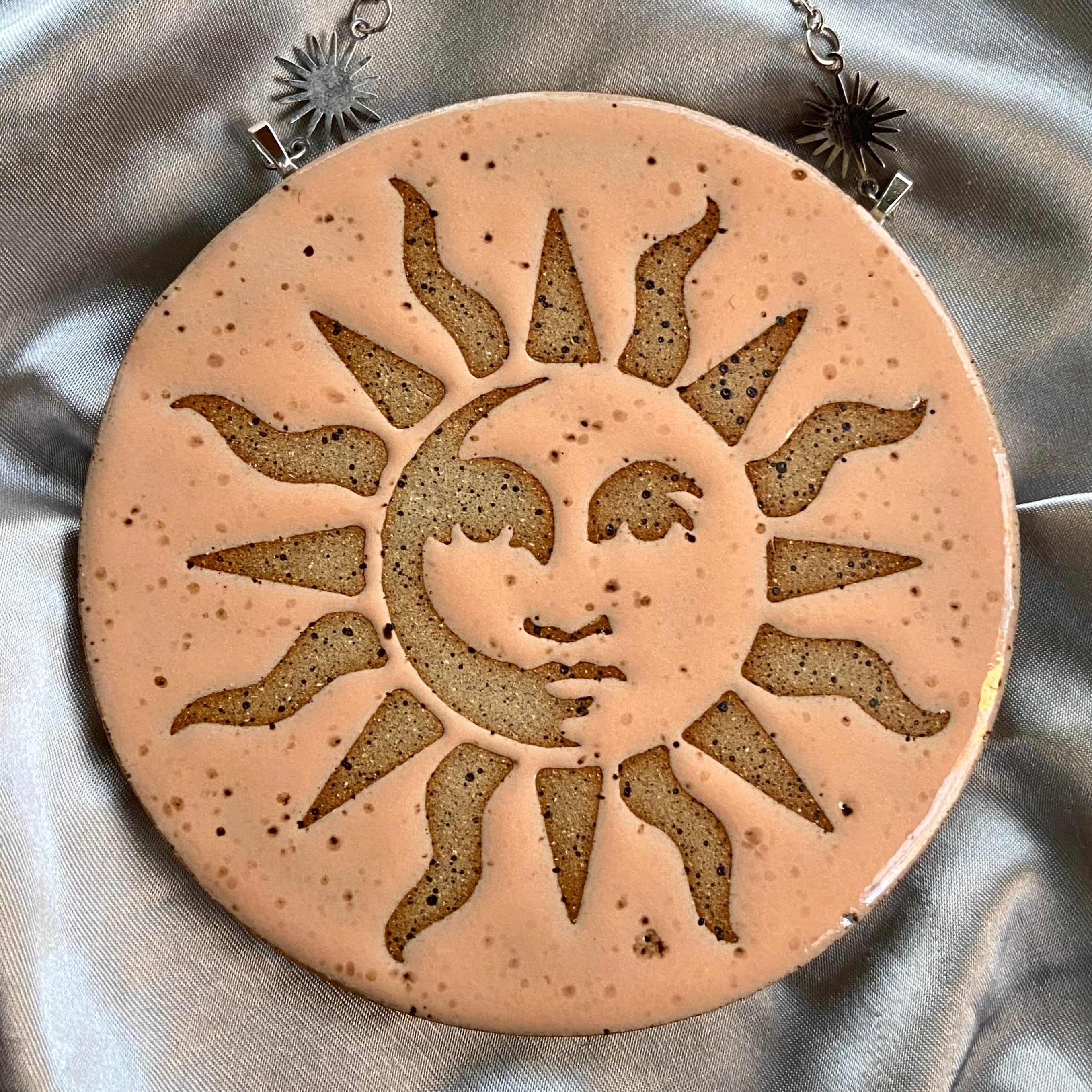 Small Sun Face Hanger – queer-babe-pottery-a810